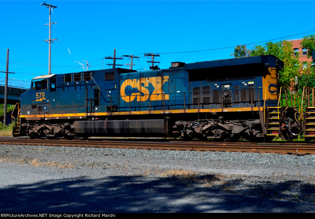 CSX 579